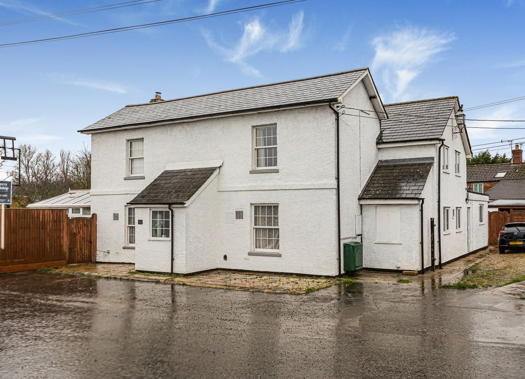 Estate Agent In Faringdon | Perry Bishop | Contact Us Today