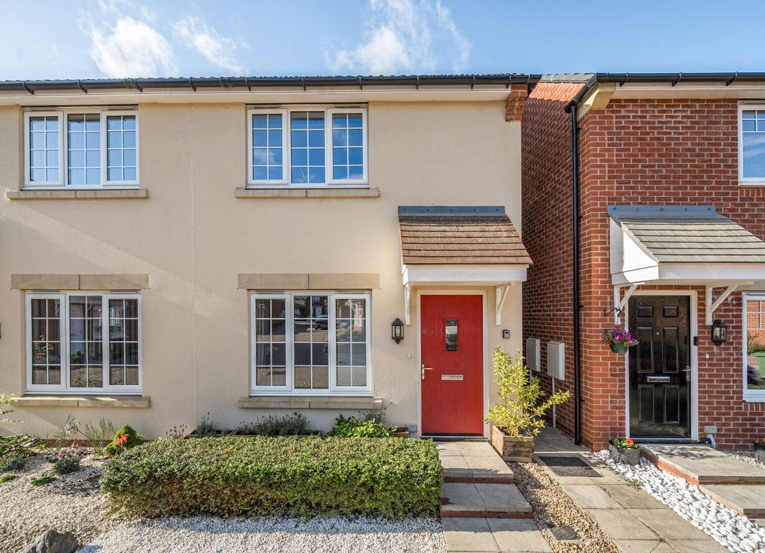 Estate Agent In Faringdon | Perry Bishop | Contact Us Today