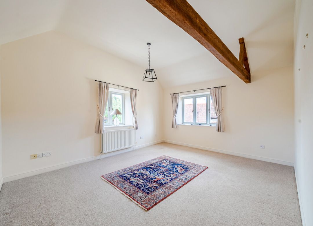 Estate Agent In Faringdon | Perry Bishop | Contact Us Today